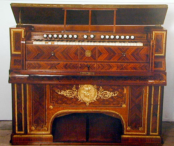 Nieznany artysta - Fisharmonia w | Artinfo.pl - portal rynku sztuki